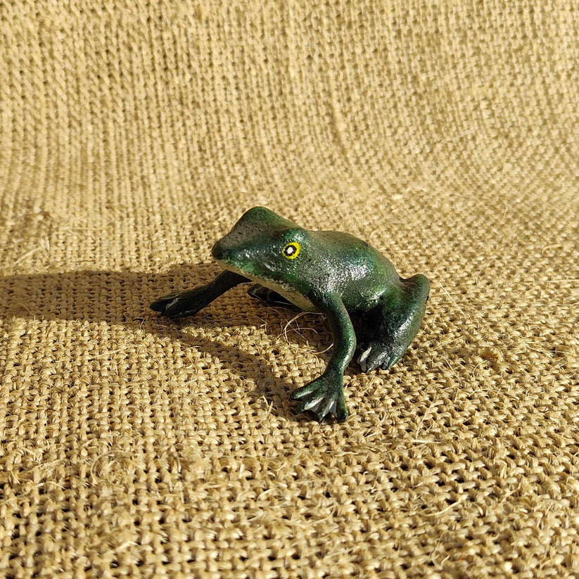 Small Frog – Stanley Art Foundry